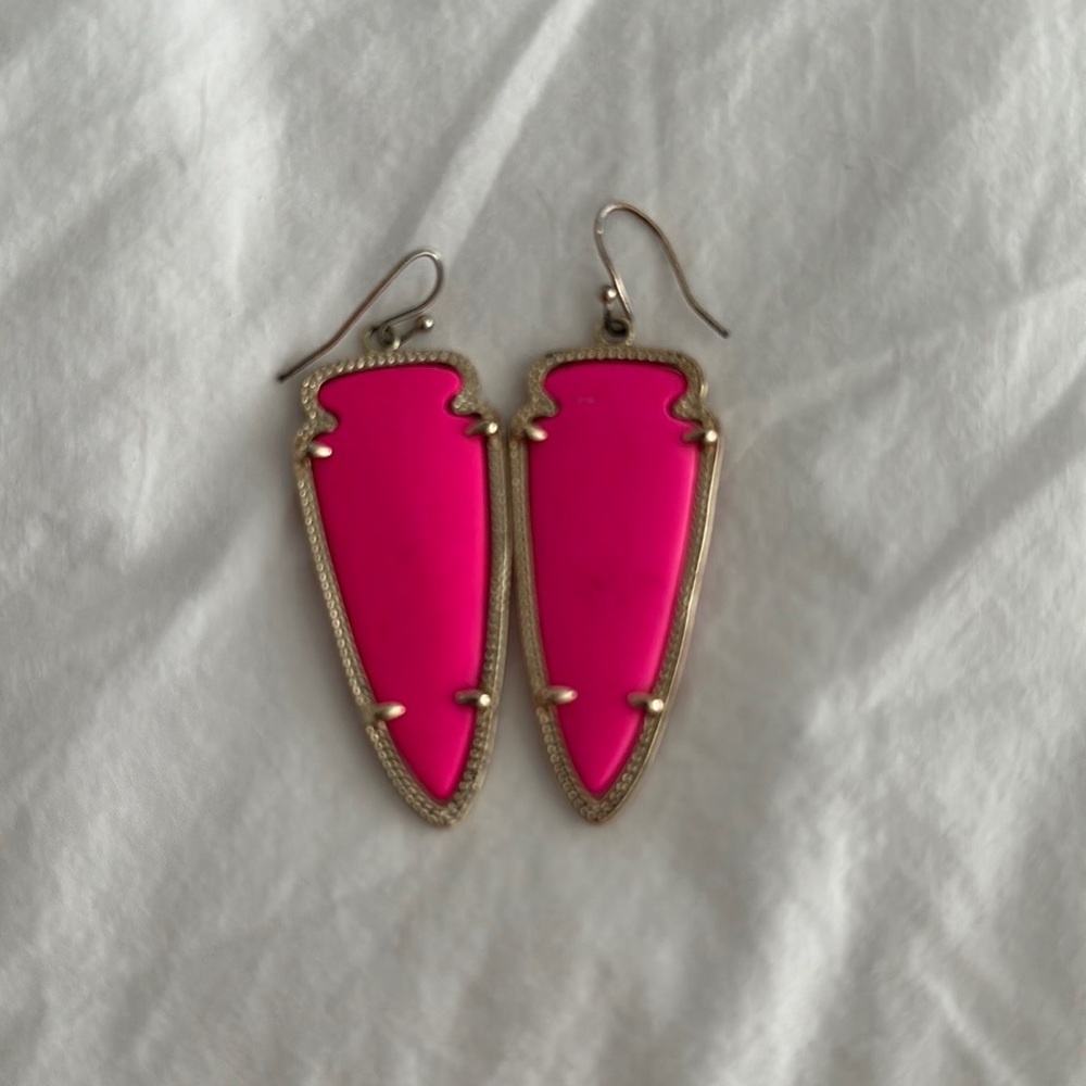 Rare Kendra Scott Neon Pink Skylar Earrings - Gem